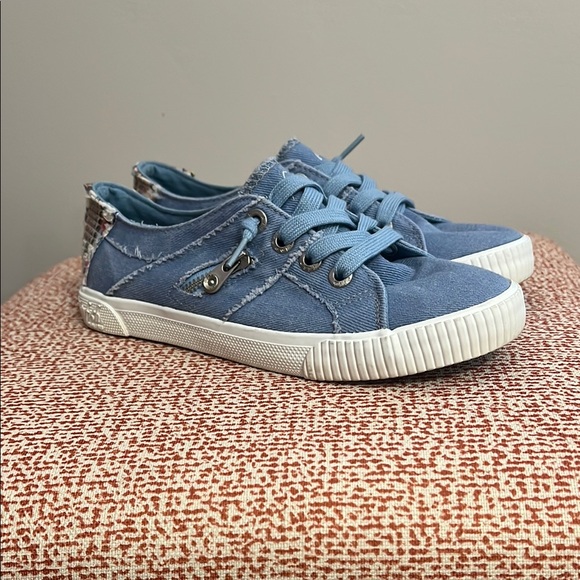 Blowfish Malibu | Shoes | Blue Canvas Sneakers With Side Zipper And ...